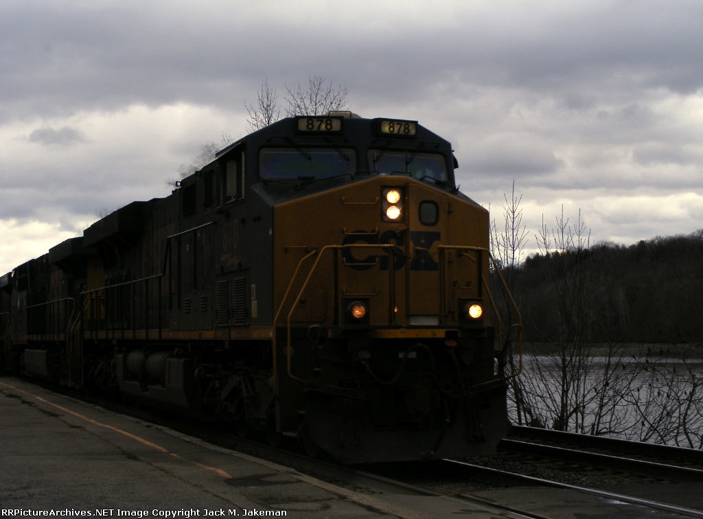 CSX 878